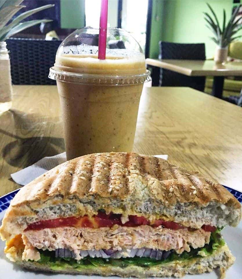 'Eating Green' Cafe- DLE Cafe - Jamaica Quest Tours